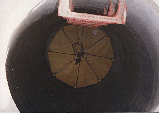 Grappler Manhole Debris Catcher